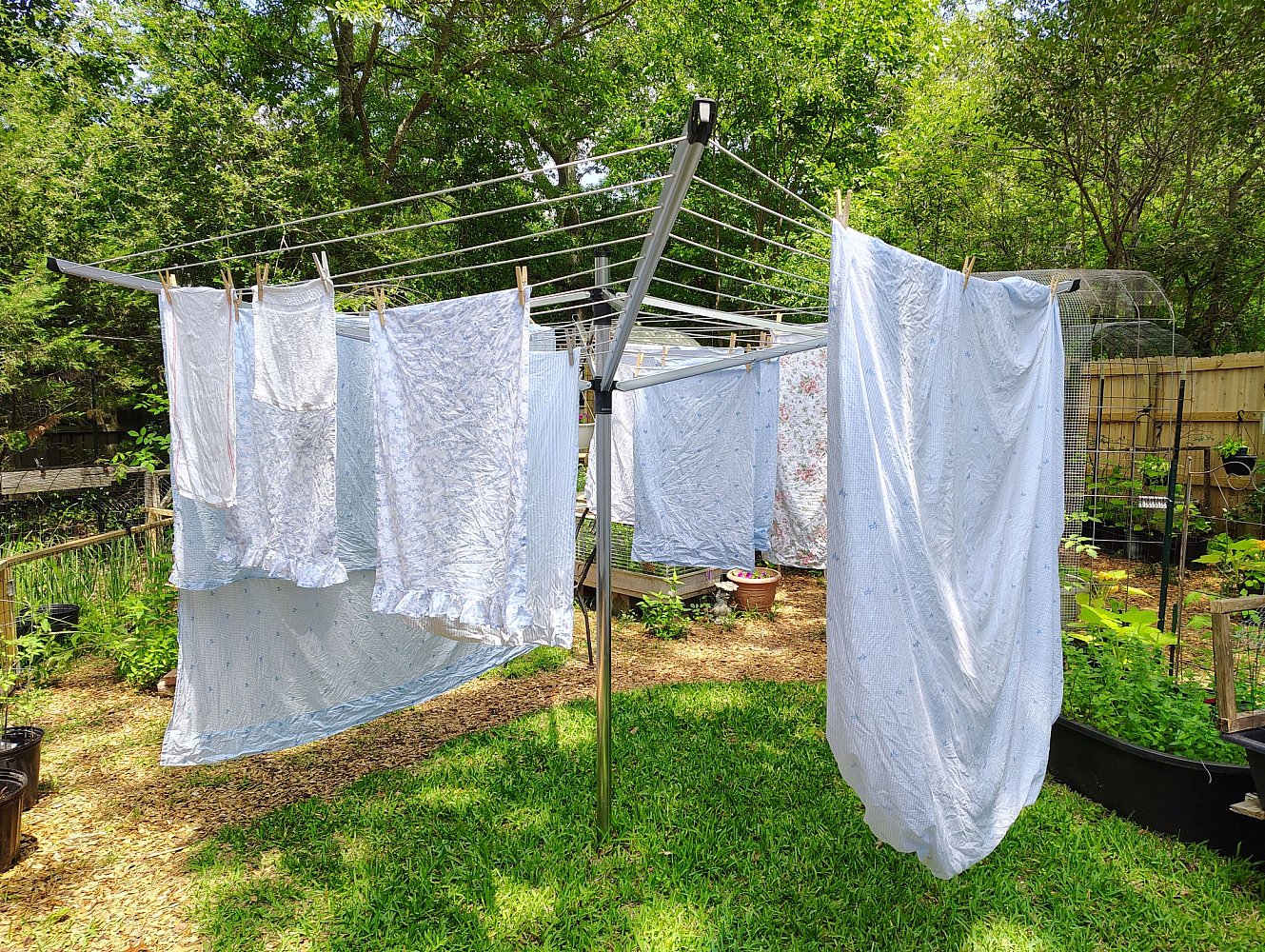 The clothesline - Living Like the Past - gDonna's Generations Before Us